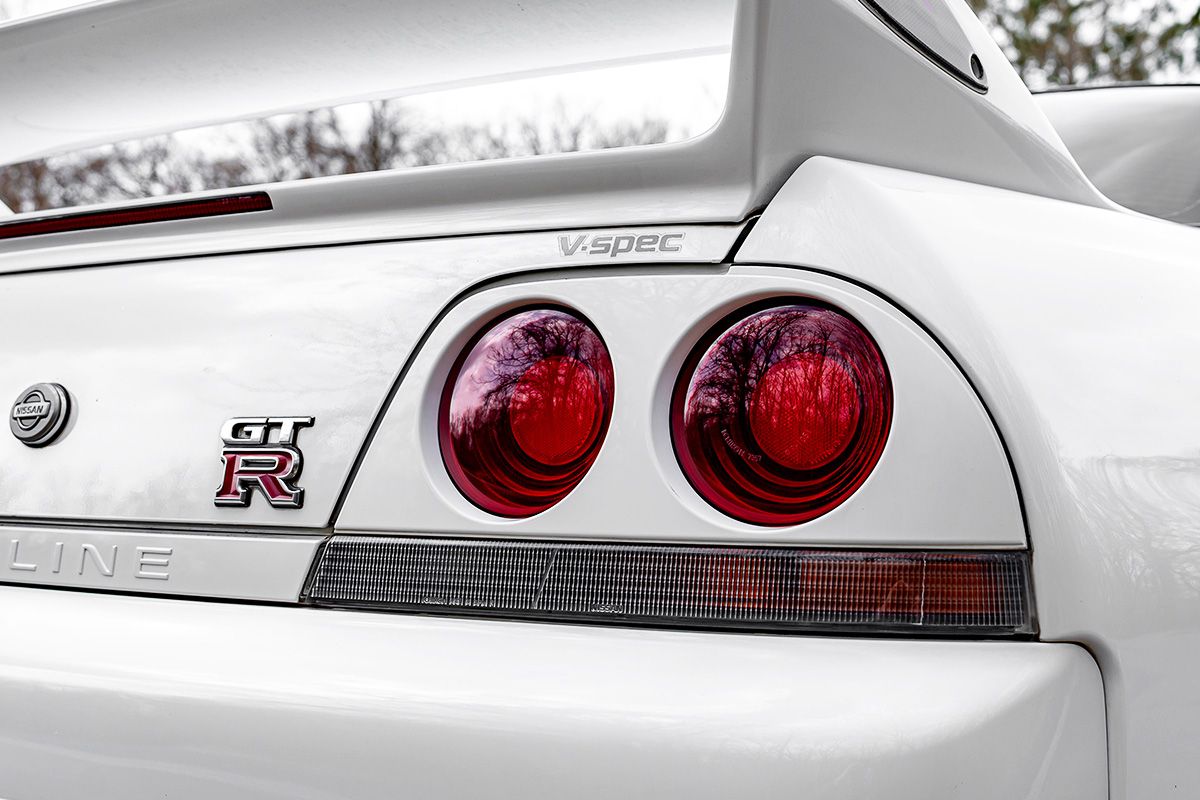 1000万円の「R33」発見！ もはや不人気ではない？ 第2世代では影薄いも…いまや注目されるそのワケとは（くるまのニュース） | 自動車情報・ニュース - carview!