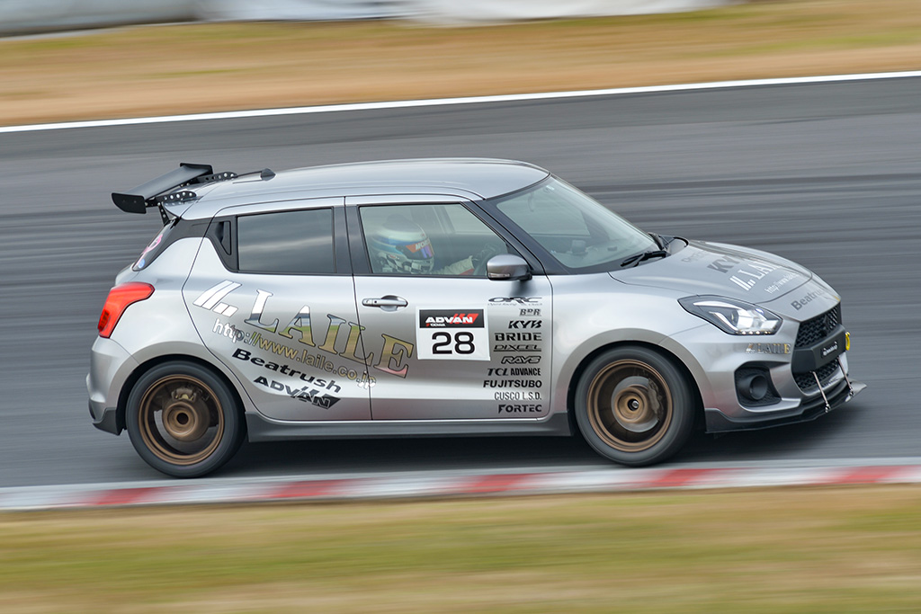 「ラリー屋がユーザー目線でZC33Sスイスポをチューン！」ラジアルタイヤで筑波1分3秒台の実力（web option） | 自動車情報・ニュース - carview!