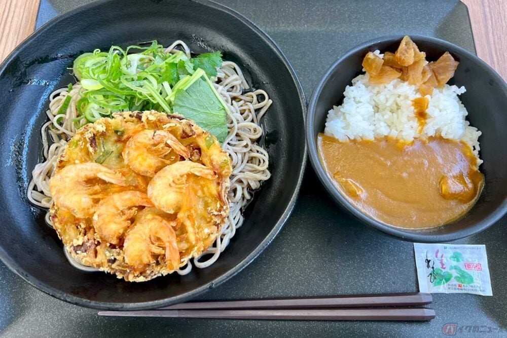 東名高速「EXPASA海老名」で老舗店のそば＆ミニカレーを味わう（バイクのニュース ） | 自動車情報・ニュース - carview!