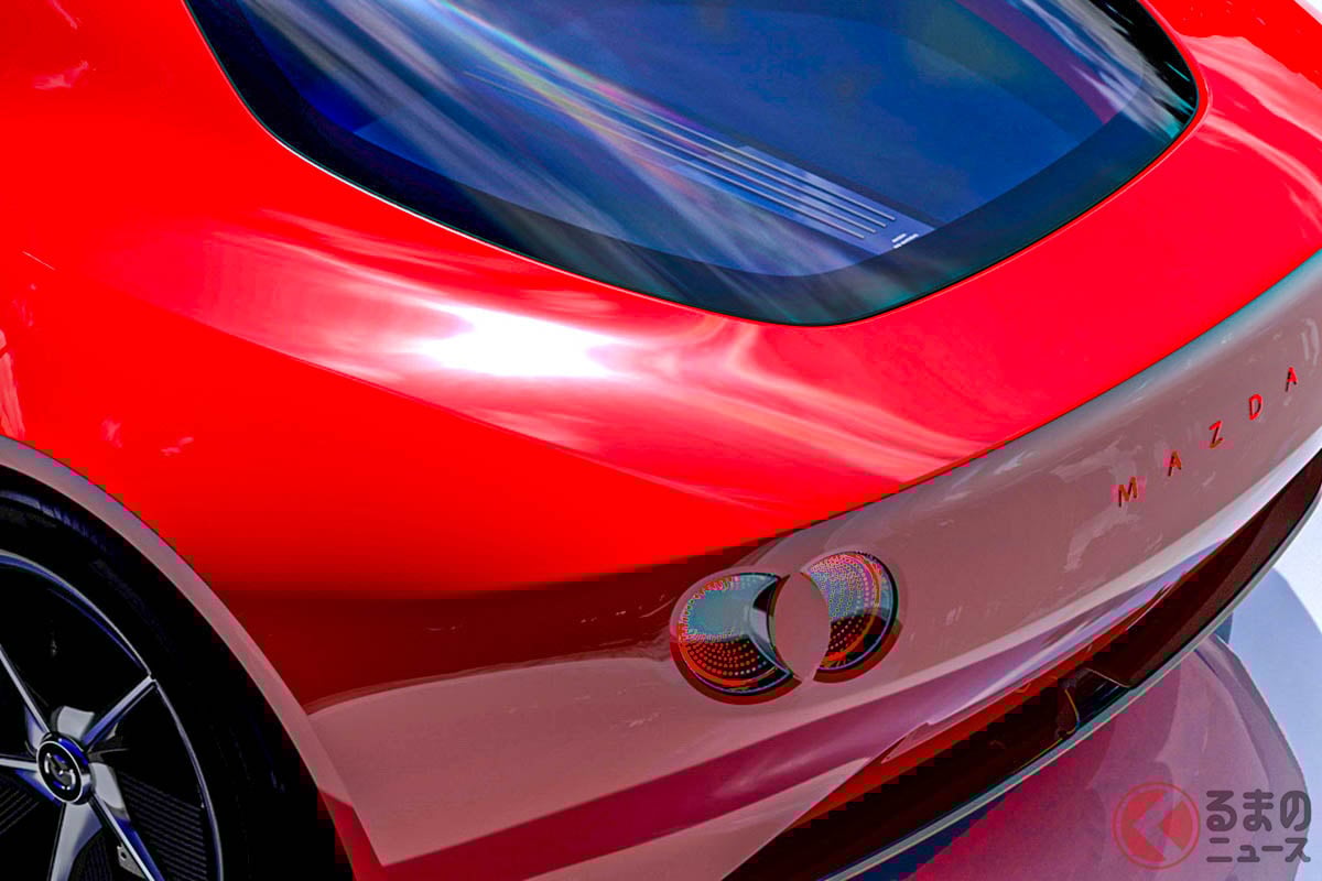 【タイ】マツダ最新型「“コンパクト”スポーツカー」初公開！ ロータリーエンジン搭載の「アイコニックSP」！ RX-7後継な「コンセプトモデル」登場（くるまのニュース） | 自動車情報・ニュース ...