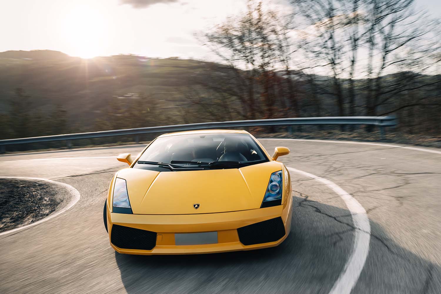 20年の進化はどのぐらい!? 20年前のV10ランボルギーニ「ガヤルド」と最新の「ウラカン」を乗り比べてみた（WEB CARTOP） | 自動車情報サイト【新車・中古車】 - carview!