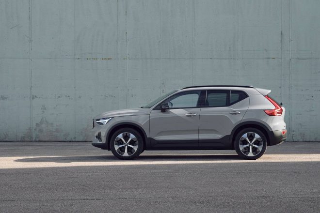 ボルボ『XC40』シリーズを仕様変更。グレード体系刷新で“ダークエディション”がカタログに昇格（AUTOSPORT web） | 自動車情報・ニュース - carview!