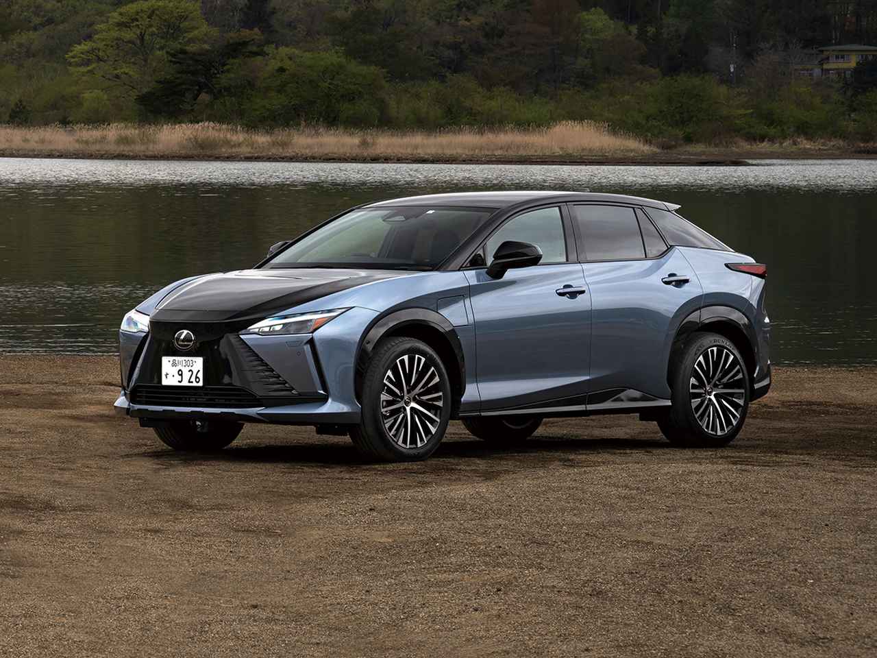 レクサスRZ450e“バージョンL”「レクサスらしい走りをBEVで実現」（Webモーターマガジン） | 自動車情報・ニュース - carview!