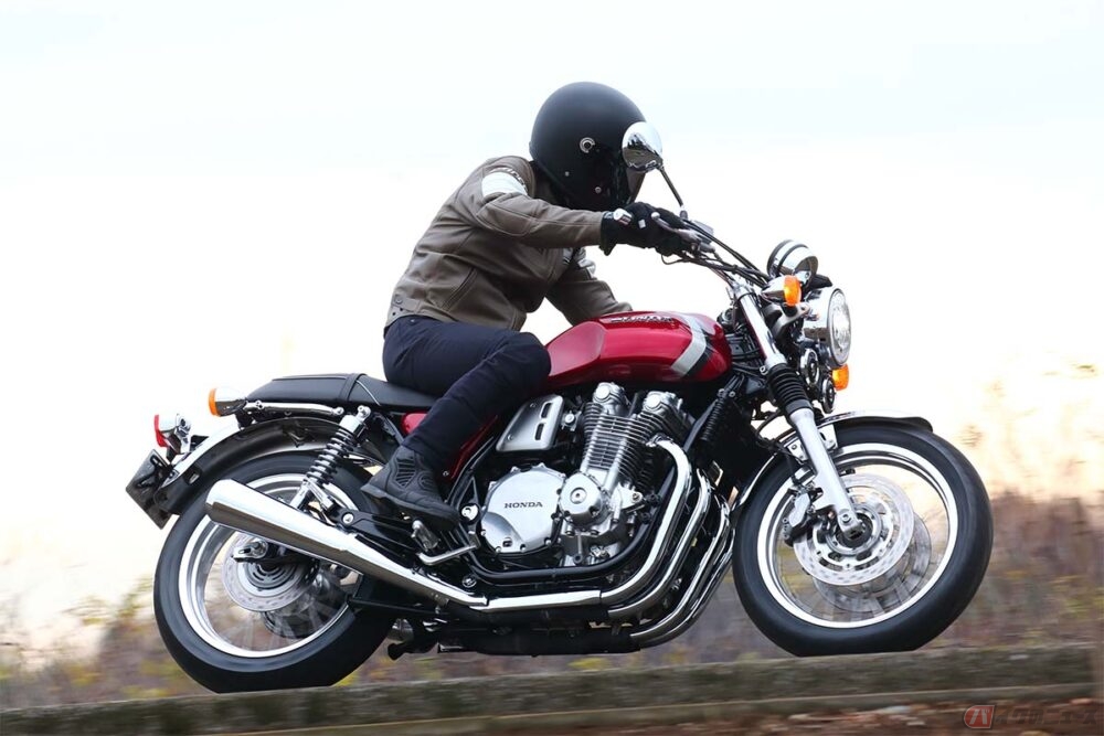 ホンダ最後の「空冷直4」「空冷CB」!! 良質なスタンダードバイク「CB1100EX」と「CB1100RS」にあらためて試乗（バイクのニュース ） | 自動車情報・ニュース - carview!