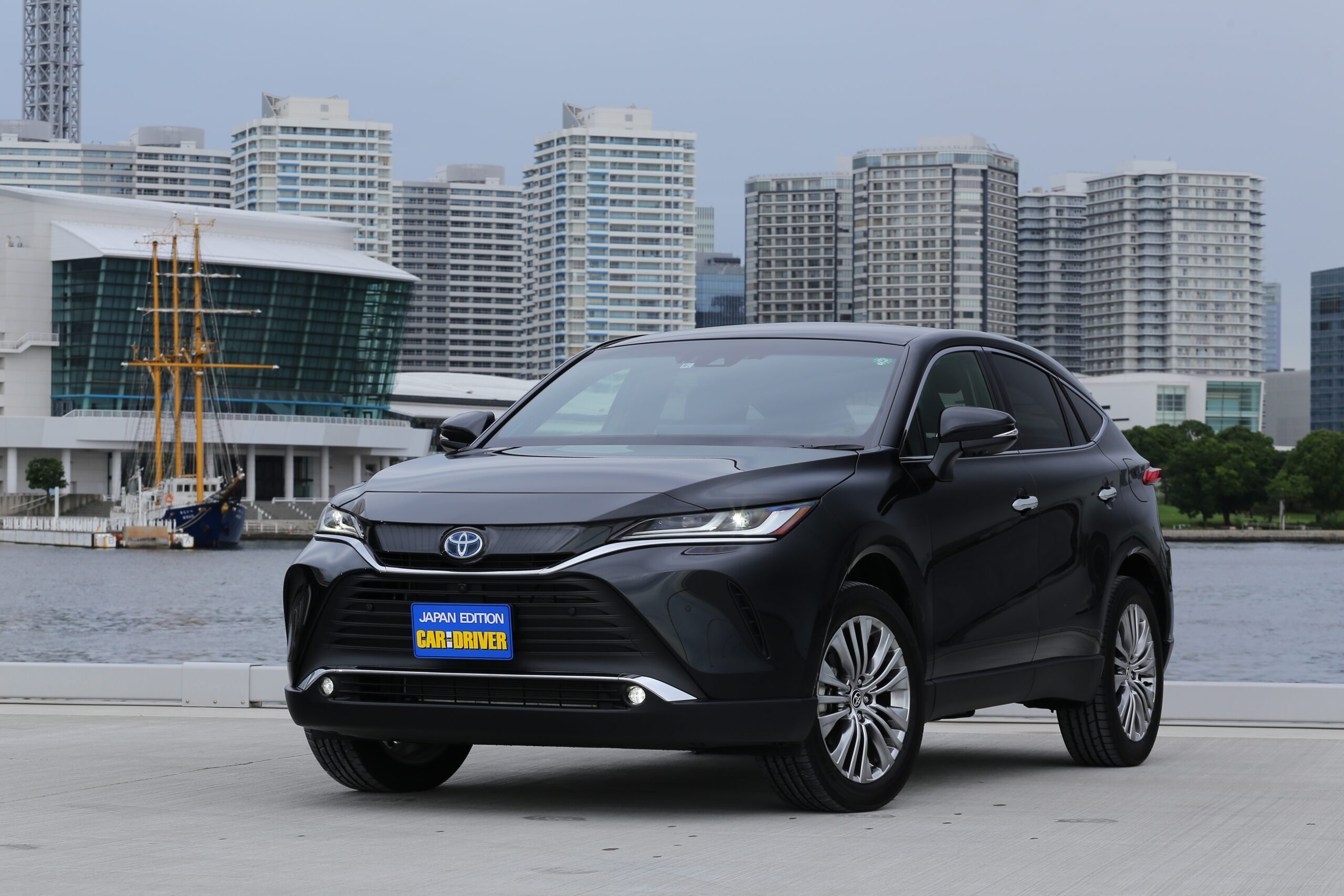 2023年3月のSUVマーケット、首位のヤリスクロスに迫るのはトヨタハリアー！4位には？（23年3月の軽自動車を含むSUV車販売登録ランキングTOP20）（カー・アンド・ドライバー ...