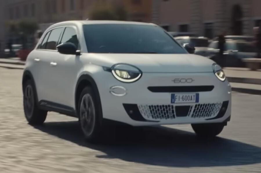 新型フィアット600 デザインが明らかに 「500X」後継EV、ひっそりと公開されていた（AUTOCAR JAPAN） | 自動車情報・ニュース - carview!