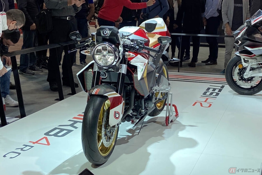 ビモータ「KB4」「KB4RC」公開 カワサキエンジン搭載の新型スポーツをついにお披露目【EICMA 2021】（バイクのニュース ） | 自動車情報サイト【新車・中古車】 - carview!