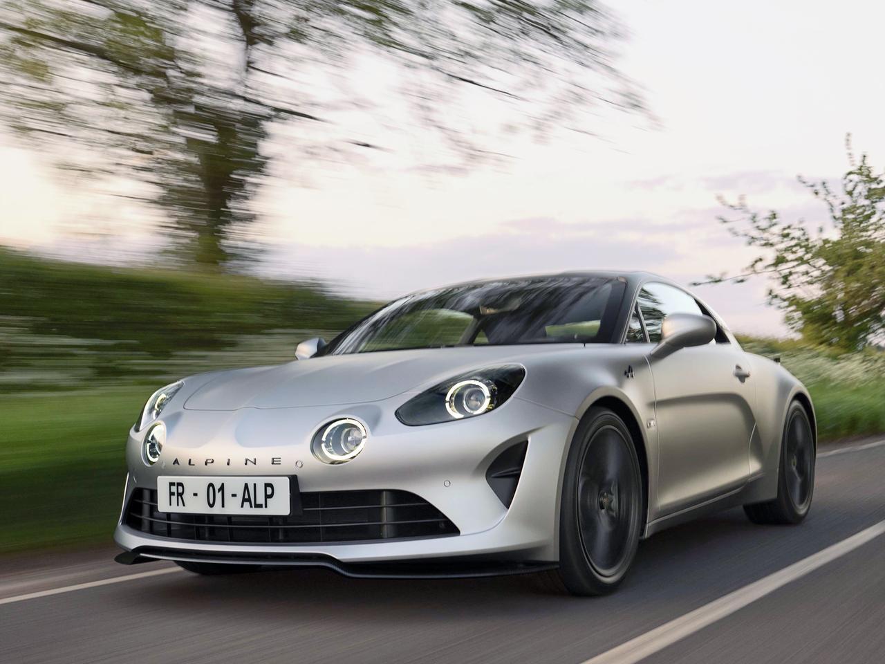 アルピーヌ A110の限定車「A110S エンストン」の受注を開始。F1の最先端カーボン技術と素材で製造したパーツを採用（Webモーターマガジン） | 自動車情報・ニュース - carview!