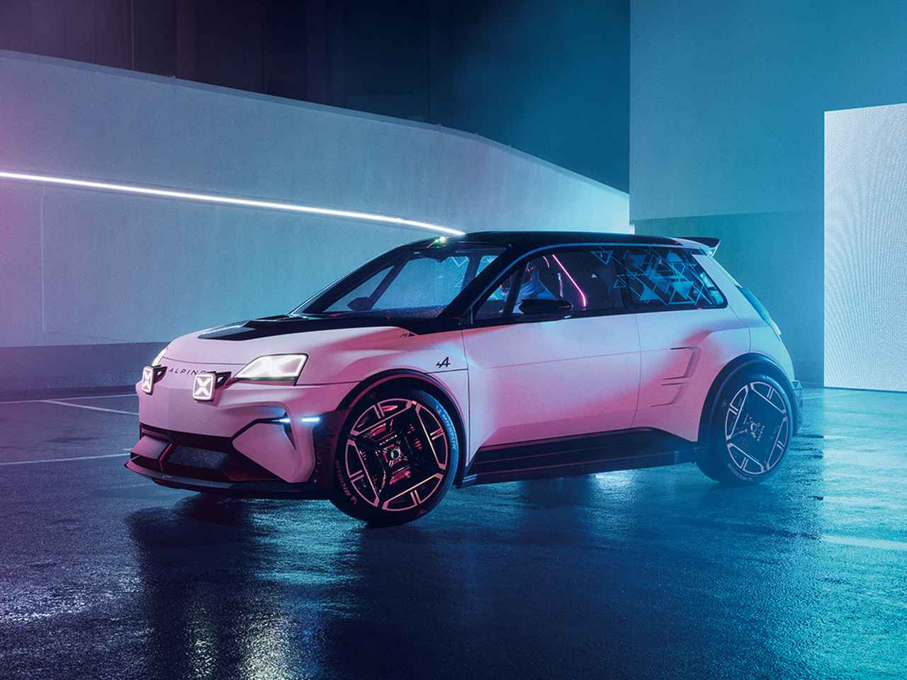 【特集】ブランド別スポーツカー動向(8)アルピーヌ A110R試乗「軽量化と走りを極めた先に見えた躍進」（Webモーターマガジン） | 自動車情報・ニュース - carview!