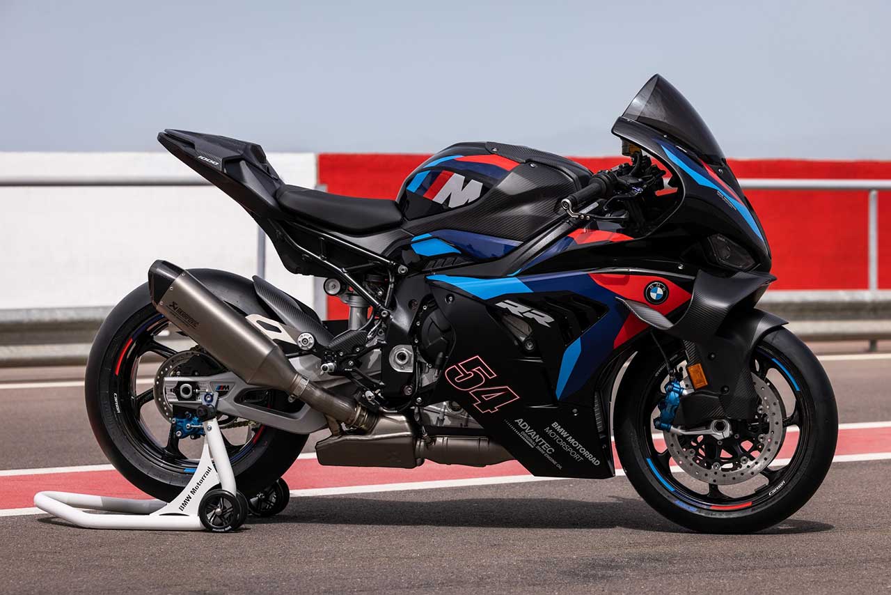 BMWモトラッド、25年モデルの『M1000RR』、『S1000RR』、『F900R／XR』など全19車種を大阪／東京モーターサイクルショーで国内初展示（AUTOSPORT web ...