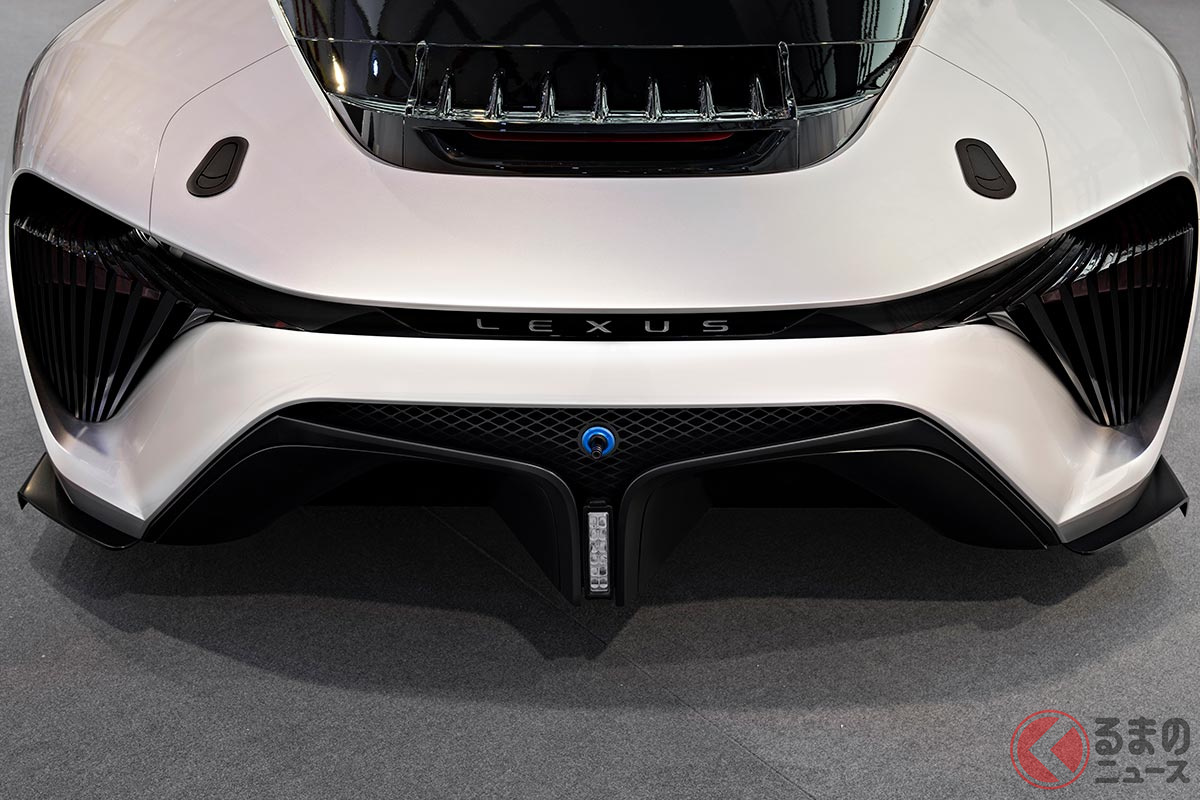 レクサスがMTをマジで開発!? 「LFA」後継の新型スポーツカーに搭載か？ 異型ハンドル装着しEV市販化目指す（くるまのニュース） | 自動車情報・ニュース - carview!