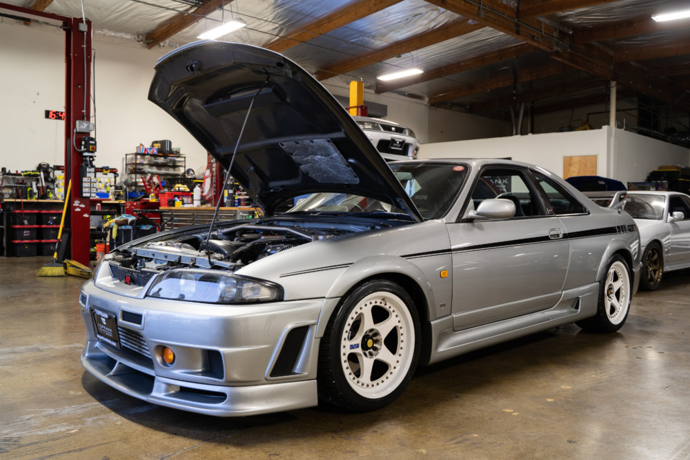 日本国内で「1億円超」の衝撃 日産スカイラインGT-R（R33）伝説の「ニスモ400R」 出品者も想定外？（AUTOCAR JAPAN） | 自動車情報・ニュース - carview!