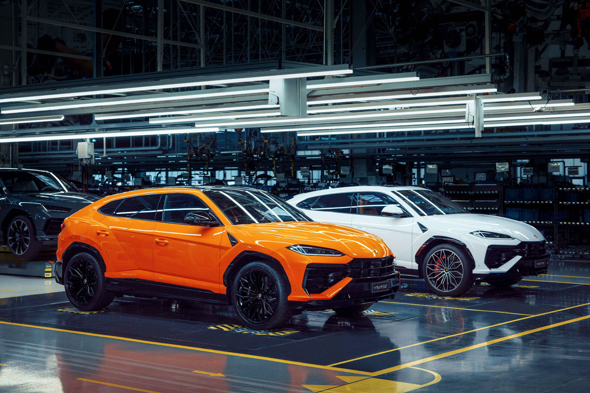 【公式動画】ランボルギーニ ウルスSEがデビュー。V8ツインターボPHEVを搭載（Auto Prove） | 自動車情報・ニュース - carview!