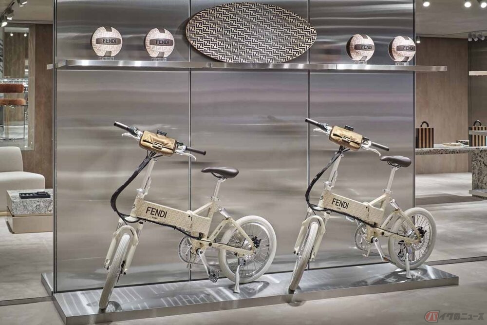 FENDI×MATE BIKE 170万円超の高級コラボ電アシ登場（バイクのニュース ） | 自動車情報・ニュース - carview!
