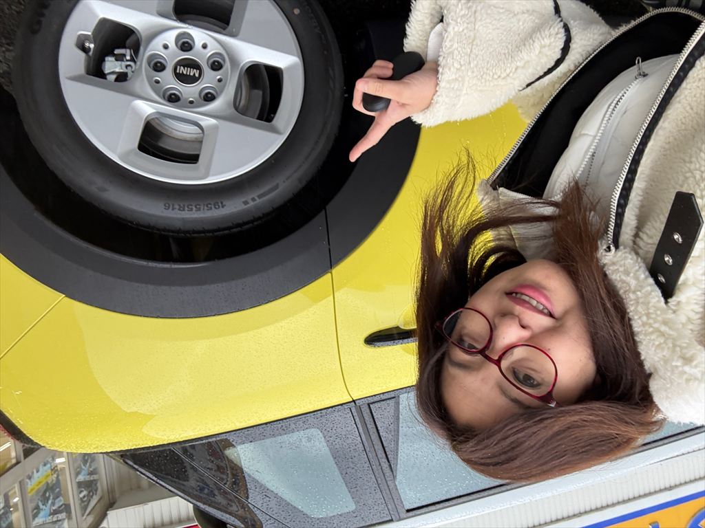 「新型MINIクーパー」は大谷翔平選手のCMでおなじみの「シンクロウェザー」に履き替え！【吉田由美の新・MINIミニ大作戦】（LEVOLANT） | 自動車情報・ニュース - carview!