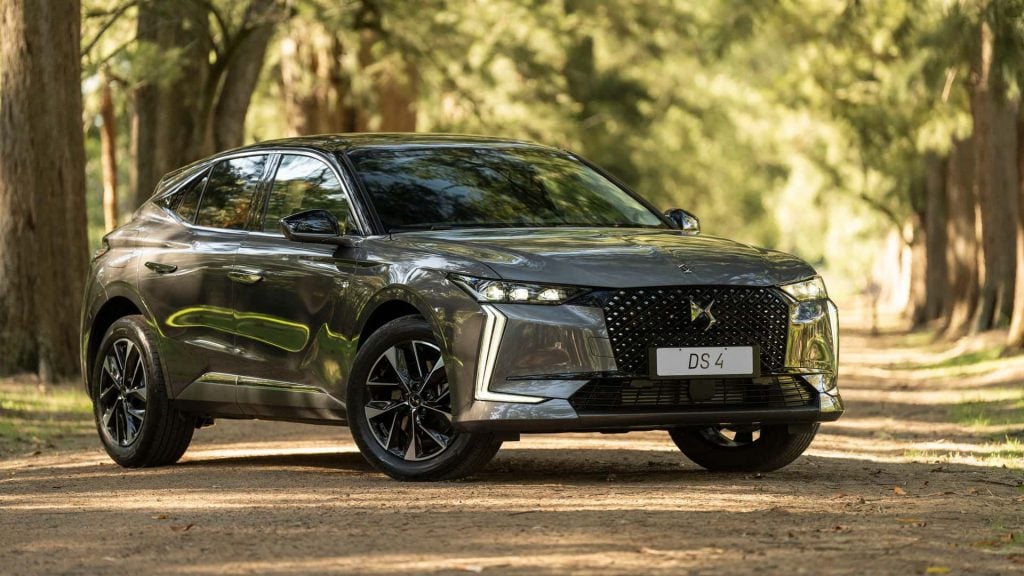 DSオートモビル「DS4」「DS7」“星”と“宮殿”の名を冠した新グレード追加（グーネット） | 自動車情報・ニュース - carview!