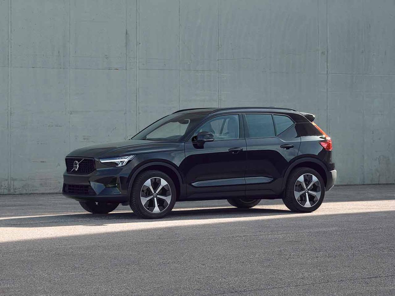 ボルボ XC40に特別なマイルドハイブリッド「アルティメット B4 AWD ダークエディション」が登場（Webモーターマガジン） | 自動車情報・ニュース - carview!