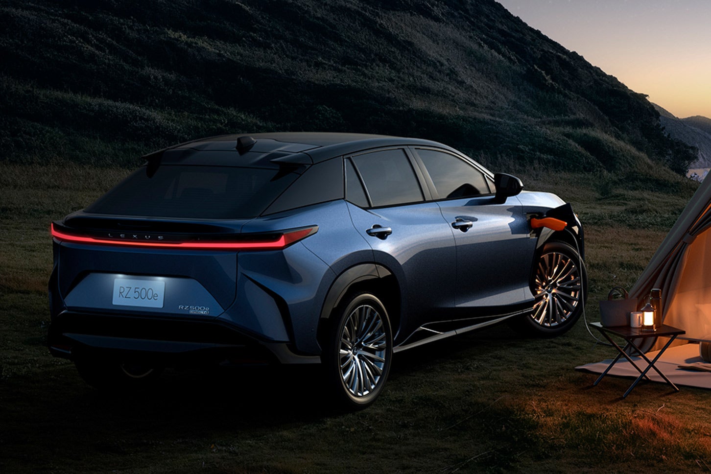 レクサス、新型「RZ」を世界初公開！ EVでマニュアル操作感を実現、航続距離も20％アップ【新車ニュース】（くるくら） | 自動車情報・ニュース - carview!