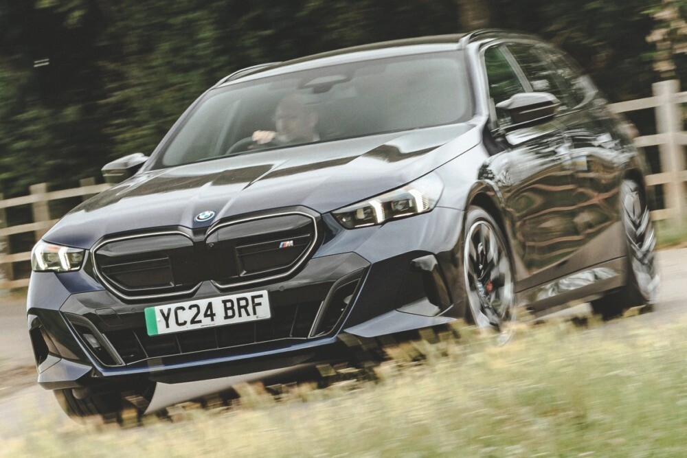 5m超えの高価なステーションワゴン BMW i5 ツーリング 長期テスト（1） 普段使いでの印象は？（AUTOCAR JAPAN） | 自動車情報・ニュース - carview!