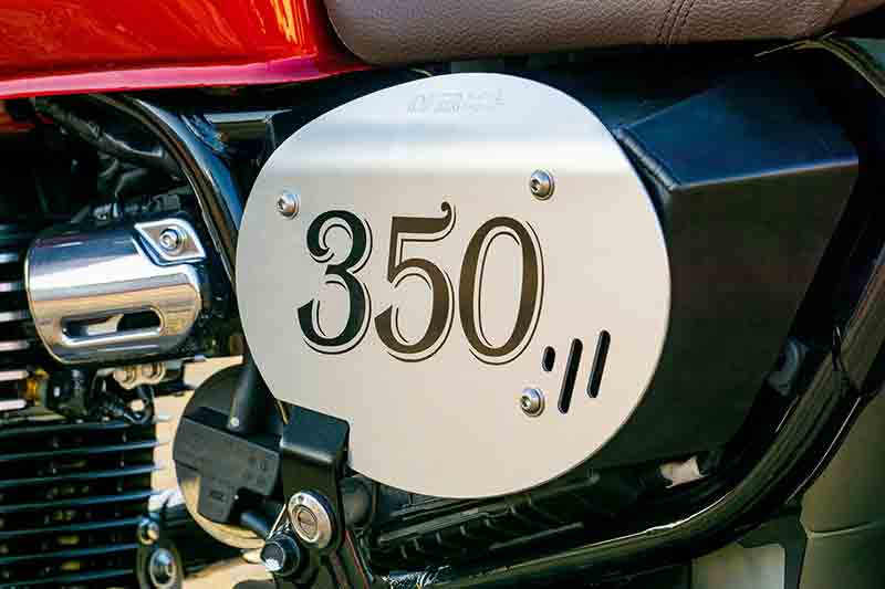 GB350 をスクランブラースタイルへ！「SSEメガホン UP」「サイドカバーセット Type1」がオーヴァーレーシングから発売（バイクブロス） | 自動車情報・ニュース - carview!