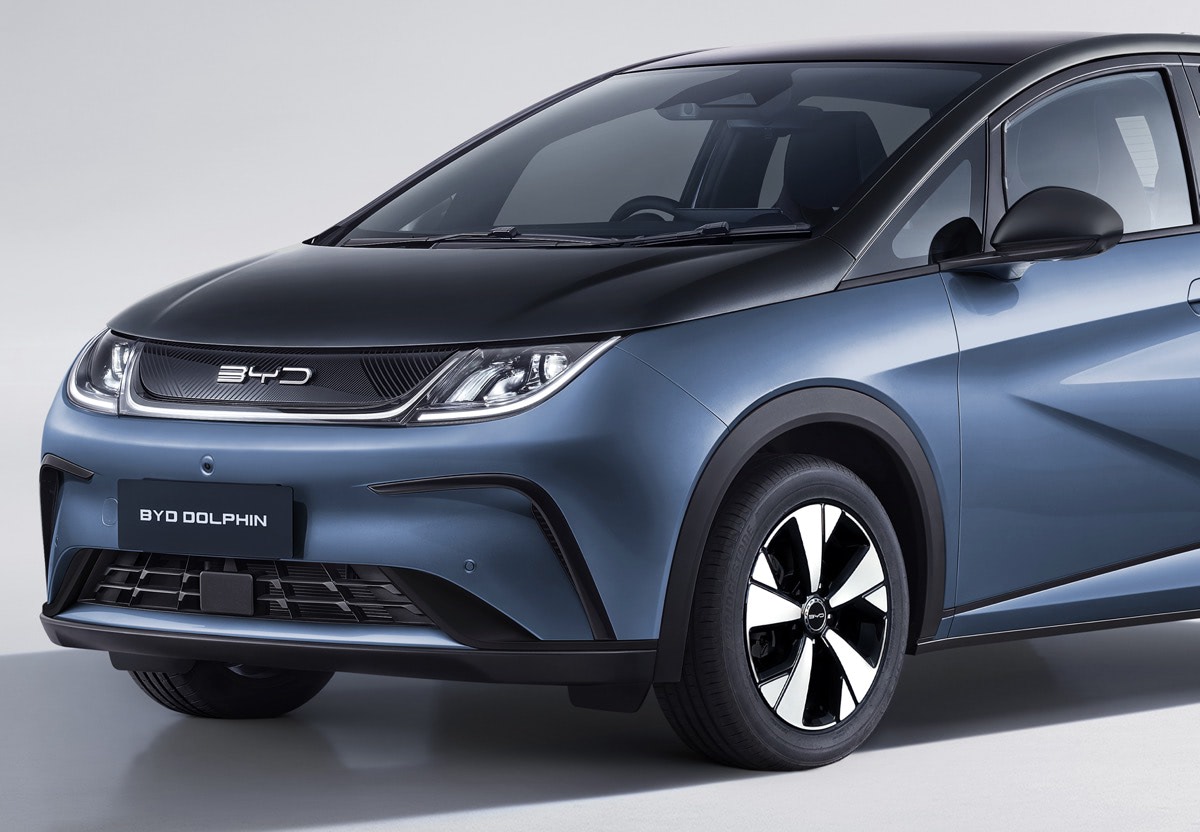 【補助金適用なら300万円切り】BYD コンパクトBEV「ドルフィン」を発売。363万円～（driver@web） | 自動車情報・ニュース - carview!