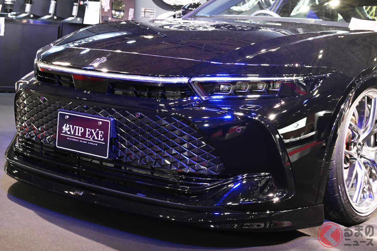 まるで新型「クラウンセダン」!? SUVをあえての車高下げ！“シャコタン”クラウンクロスオーバーがド迫力！（くるまのニュース） | 自動車情報・ニュース - carview!