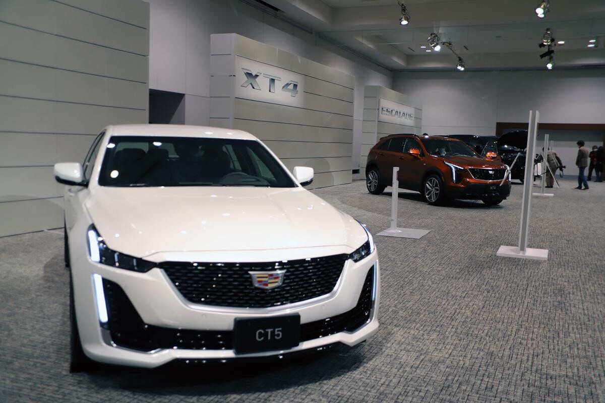 戦略的モデル2台が日本初上陸！ キャデラック「XT4」と「CT5」の中身とは（WEB CARTOP） | 自動車情報・ニュース - carview!