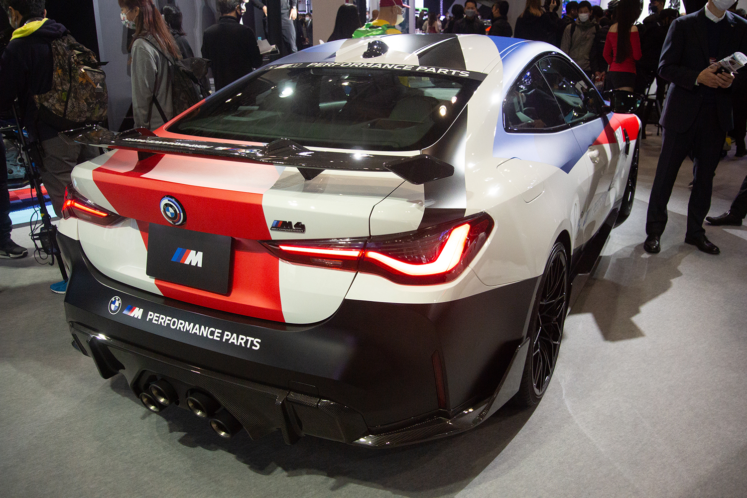 BMWがレーシングカー「M4GT」ルックの限定モデルを公開！ 【東京オートサロン2023】（WEB CARTOP） | 自動車情報サイト【新車・中古車】 - carview!