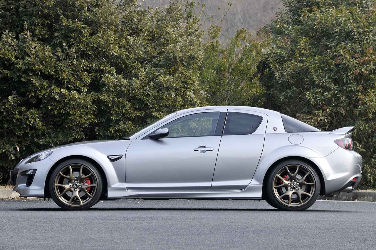マツダ RX-8 スピリットRは、ロータリー4ドアスポーツの集大成。魂をきわめた最後の限定車だった【10年ひと昔の新車】（Webモーターマガジン） | 自動車情報サイト【新車・中古車 ...