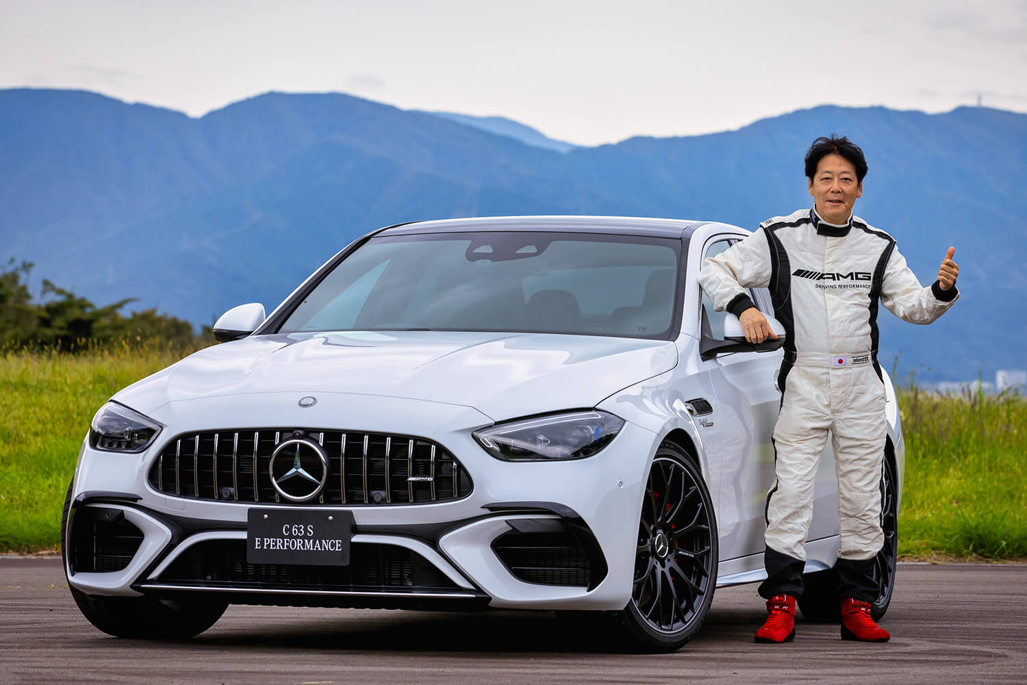 【独占試乗】一発の速さは驚異的!! 富士スピードウェイで全開走行した「AMG C 63」はまるでF1だった！（WEB CARTOP） | 自動車情報・ニュース - carview!