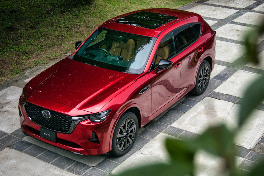 マツダ「CX-60」価格判明 内装/サイズ/燃費を解説 後輪駆動プラットフォームの新型SUV（AUTOCAR JAPAN） | 自動車情報・ニュース - carview!