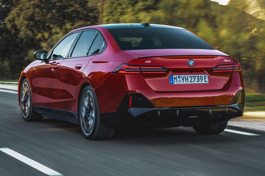 新型BMW 5シリーズ 世界初公開 サイズアップに電動化 航続距離582km「i5」も同時デビュー（AUTOCAR JAPAN） | 自動車情報・ニュース - carview!