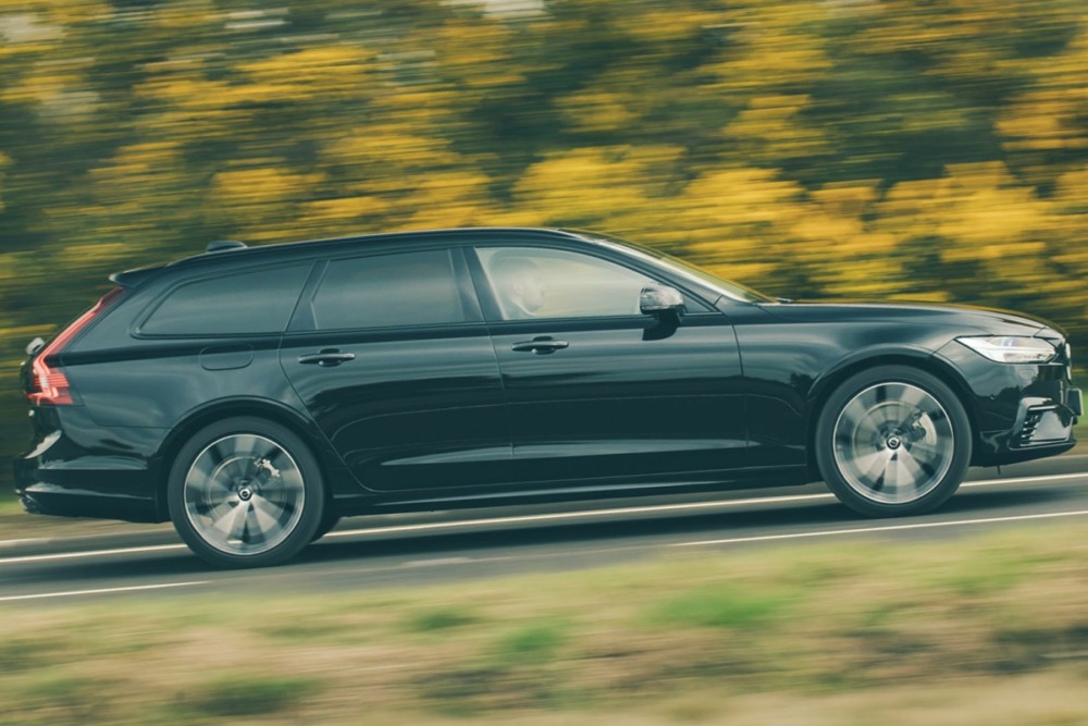 季節不問の頼もしいブランド・ベスト ボルボV90 T8（2） 動力性能はスポーツカーと遜色なし（AUTOCAR JAPAN） | 自動車情報・ニュース - carview!