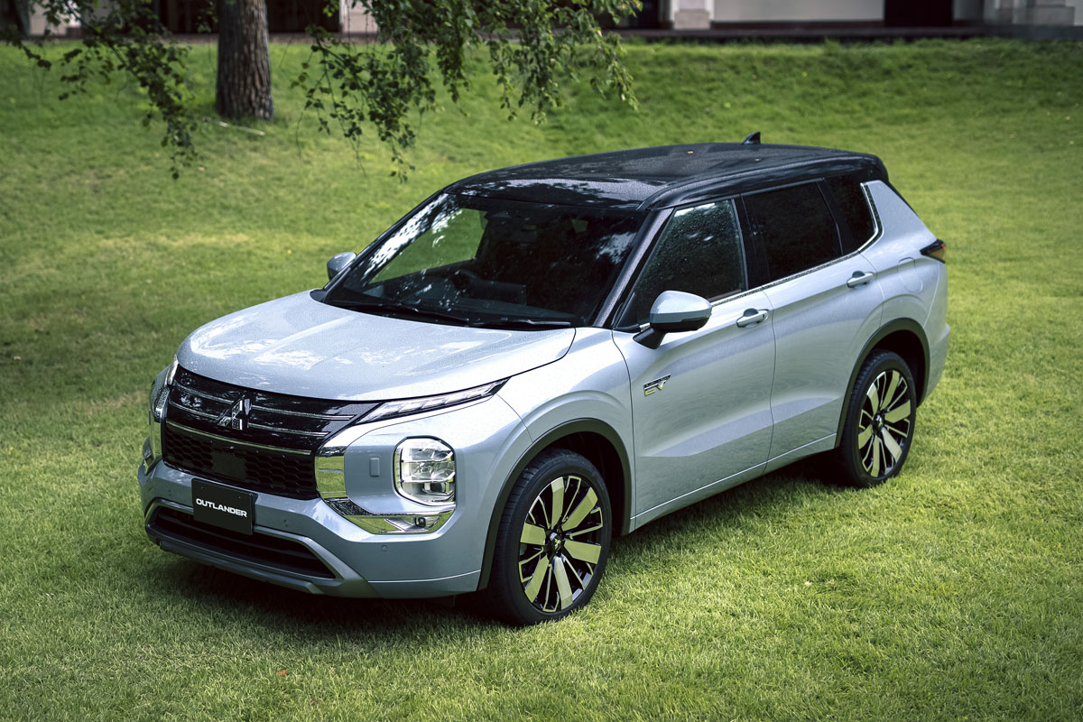 三菱 アウトランダーPHEVのマイナーチェンジでEV航続距離の伸延とプレミアムモデルレベルの質感に（Auto Prove）(ヘッドライン) | 自動車情報・ニュース - carview!