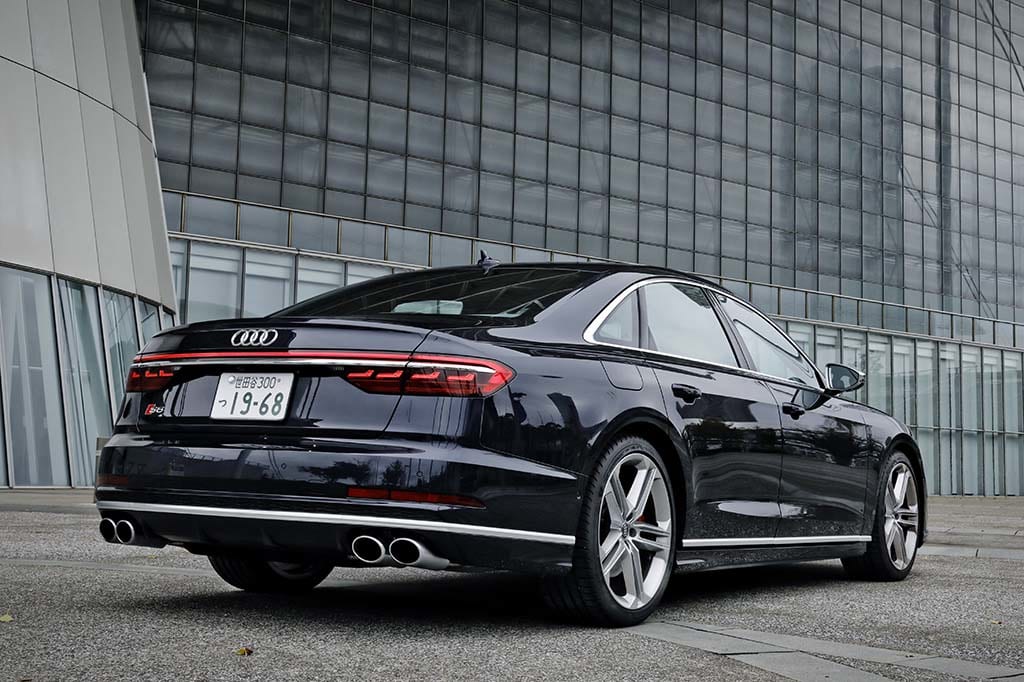 【国内試乗】「アウディ S8」突き抜けたフラッグシップサルーン（LE VOLANT CARSMEET WEB） | 自動車情報サイト【新車・中古車】 - carview!