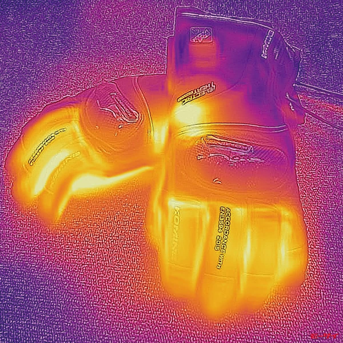 【電熱ライディンググローブ3選！】暖かくてプロテクション機能もバッチリ！指先から感じる冬ツーリングの幸せ（モーサイ） | 自動車情報・ニュース - carview!