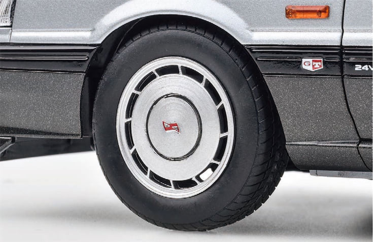 35年前!「7thスカイライン」GTS-Xツインカム24Vターボを再現! 当時話題の「GTオートスポイラー」が懐かしい! 【モデルカーズ】（LE VOLANT CARSMEET WEB ...