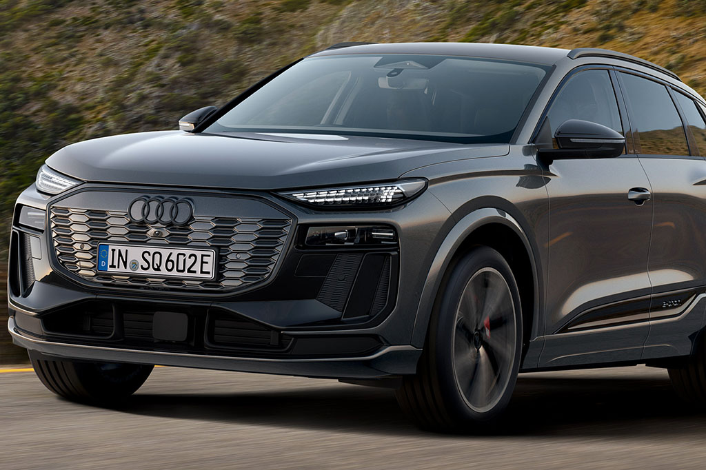 アウディ新型「Q6／SQ6 e-tron」発表！ミッドサイズSUVにしてBEV、4月15日発売へ。ポルシェとの共同開発プラットフォーム採用モデル（LEVOLANT） | 自動車情報・ニュース ...