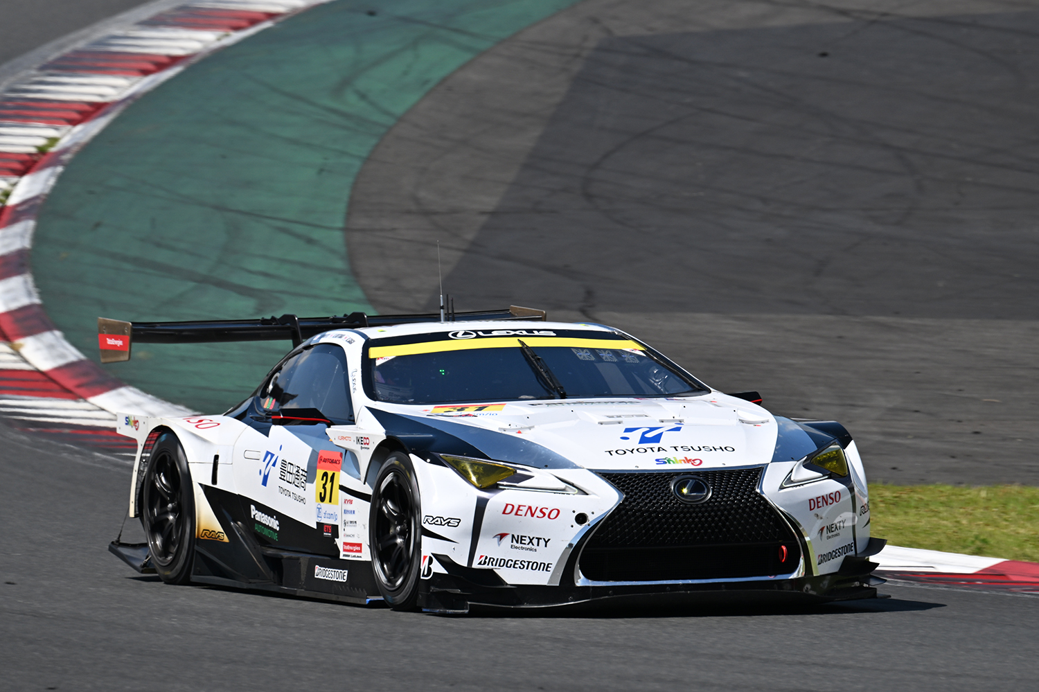 ハイブリッドを引っ提げて「レクサスLC500」がスーパーGTに参戦！ プリウスからスイッチしたaprの新型マシンはポテンシャルの塊だった（WEB CARTOP） | 自動車情報・ニュース ...