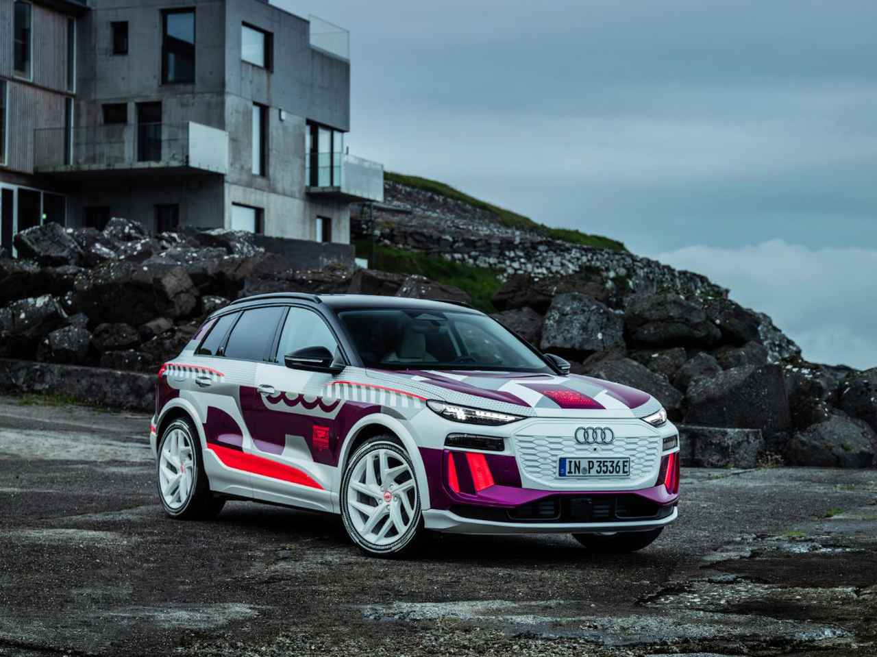 アウディが新型電動SUV「Q6 e-tron」プロトタイプの写真を公開、試乗会「Q6 e-tron エクスペリエンス]も開催予定（Webモーターマガジン） | 自動車情報・ニュース ...