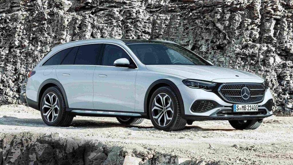 メルセデス・ベンツ 新型「E220dオールテレイン」発売 Eクラス唯一のディーゼル四駆車（グーネット） | 自動車情報・ニュース - carview!