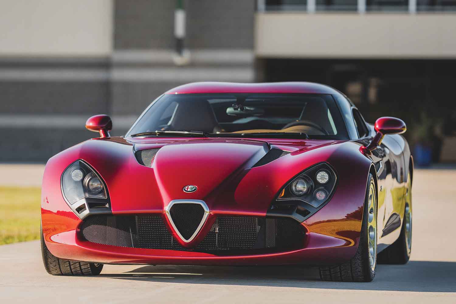 たった9台の激レアなアルファロメオTZ3！ V10 OHVエンジン搭載のその中身はなんと「ダッジバイパー」だった!!（WEB CARTOP） | 自動車情報・ニュース - carview!