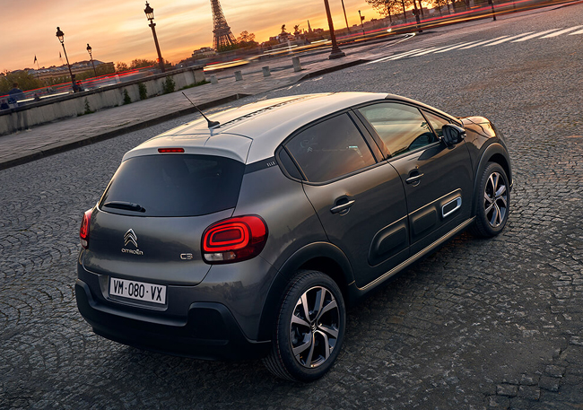 フランス発のライフスタイル誌『ELLE』とのコラボレーションによって生まれたシトロエンC3の特別仕様車「C3 ELLE」が登場（カー・アンド・ドライバー） | 自動車情報・ニュース ...