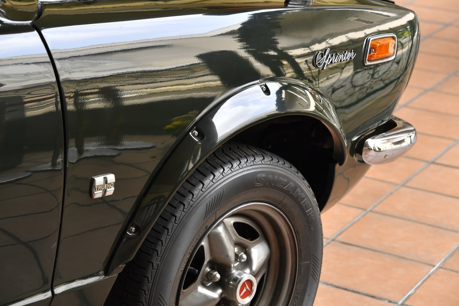 「レビン」と「トレノ」の違いを詳細解説！ トヨタ初のオバフェンを装着したTE27とはどんなクルマだったのか【国産名車グラフィティ】（Auto Messe Web） | 自動車情報・ニュース ...