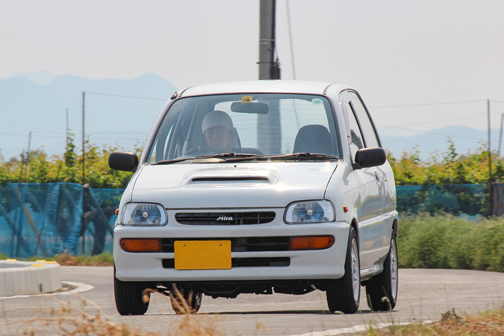 「もう完全に弾丸小僧！！」ミラTR-XXアヴァンツァートX4という名作【ManiaxCars】（web option） | 自動車情報・ニュース - carview!