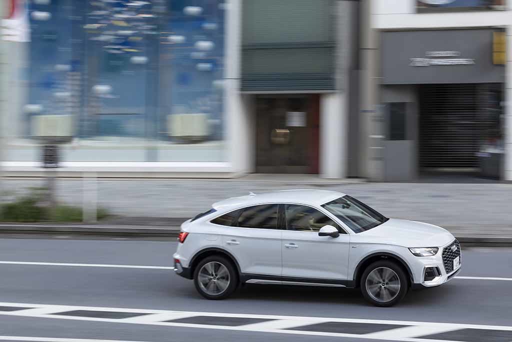【国内試乗】流麗なスタイリングのQ5が登場！「アウディQ5スポーツバック」（LE VOLANT CARSMEET WEB） | 自動車情報・ニュース - carview!