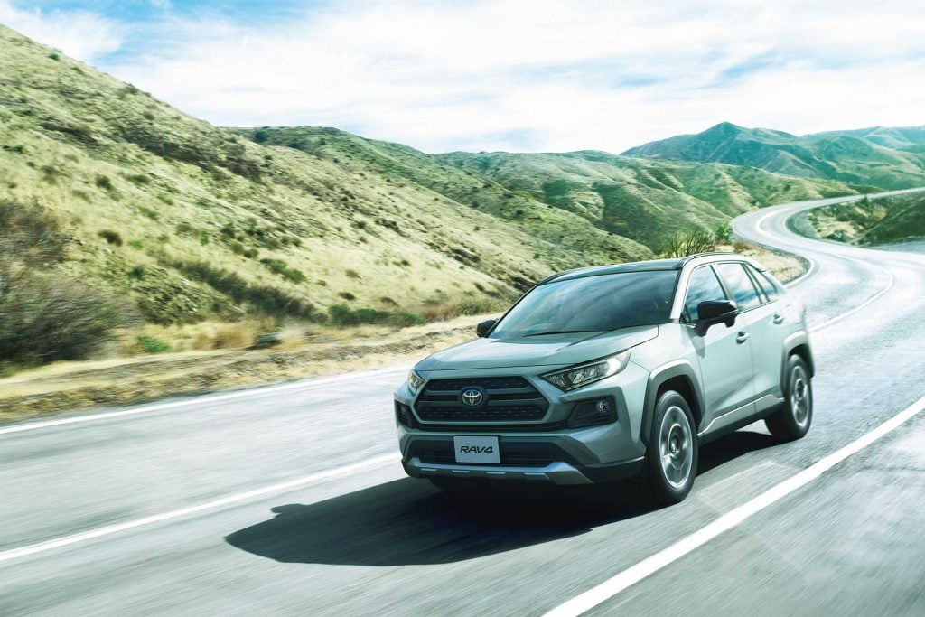 RAV4の燃費ってどのくらい？ 実際どうなのか、調べてみた（グーネット） | 自動車情報・ニュース - carview!