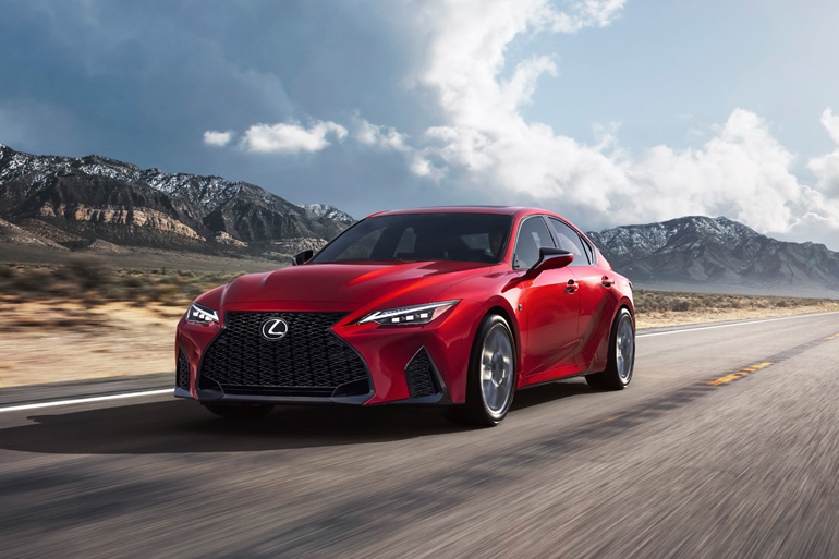 最高出力は481PS、最大トルクは535Nm！レクサスがV型8気筒の5.0ℓエンジンを搭載した「IS500」を500台限定で発売（@DIME） | 自動車情報・ニュース - carview!