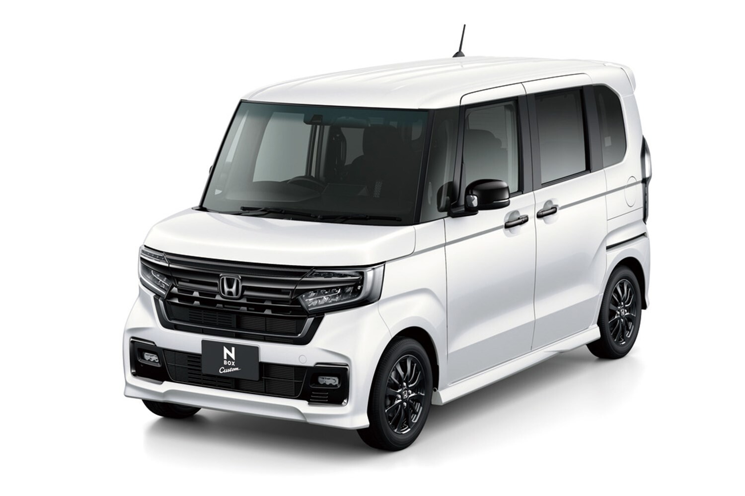 軽No.1「N-BOXカスタム」で選ぶべきグレードとは？ 最大のライバル「タント」との違いも解説（carview!） | 自動車情報・ニュース - carview!