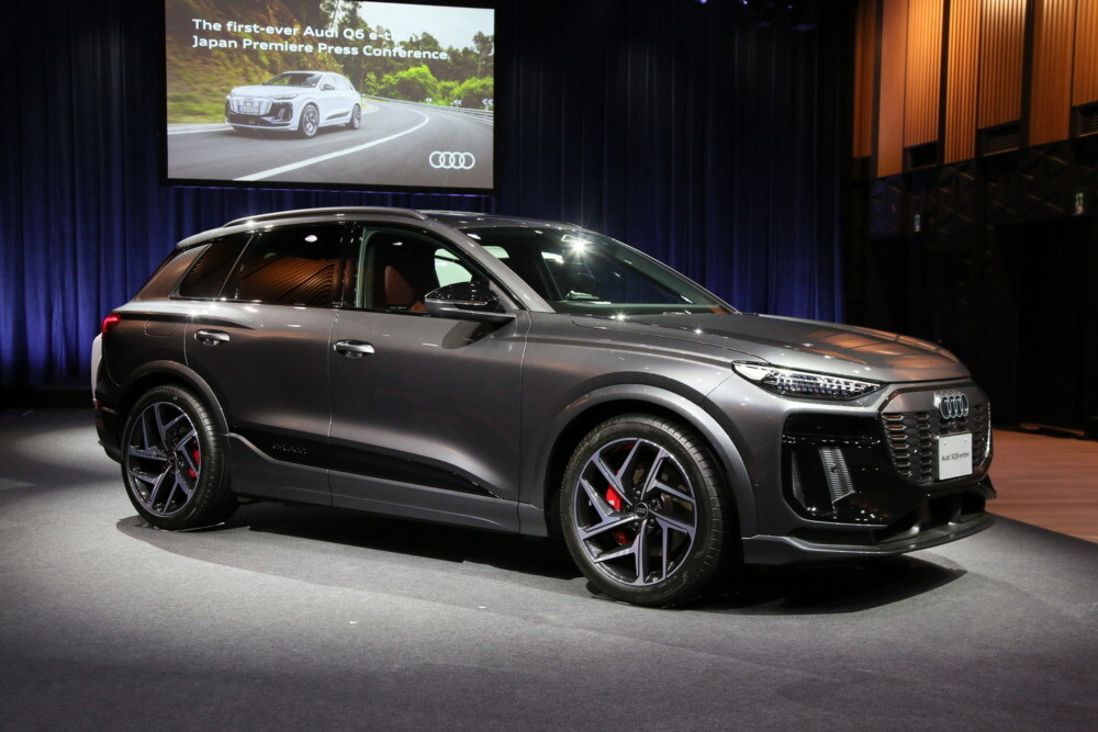 【プラットフォームはポルシェと共同開発】アウディBEVの大本命！ミディアムクラスSUV『Q6 e-トロン』発売（AUTOCAR JAPAN） | 自動車情報・ニュース - carview!